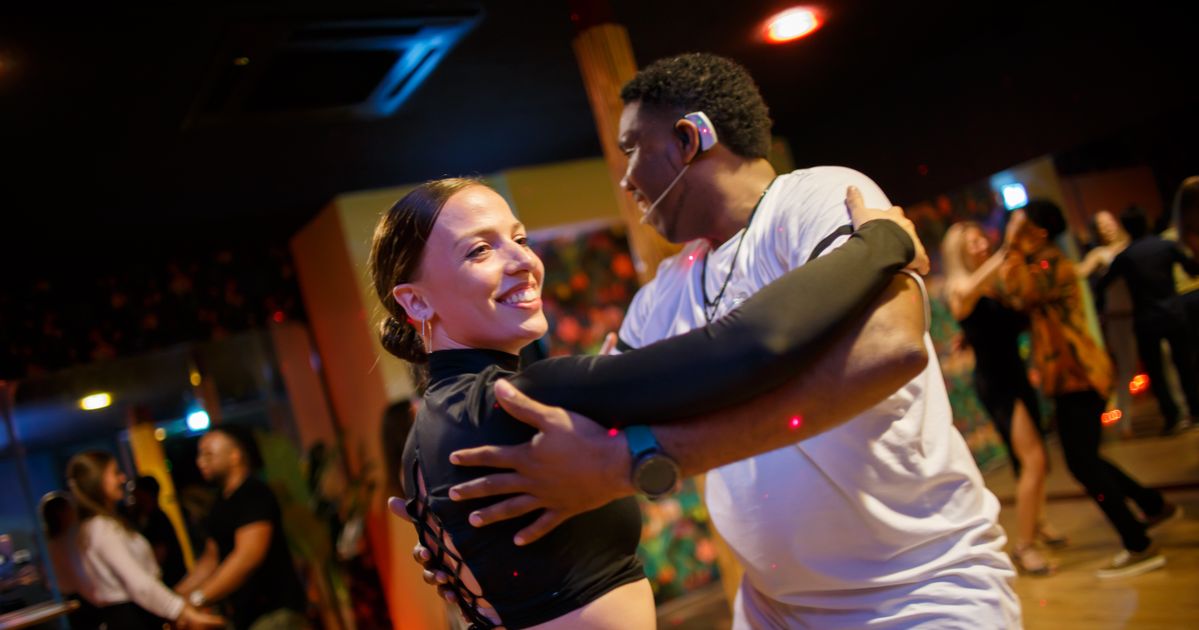 Latin voor ouderen — Oye Salsa: Meike Portegies & Geno Marchena | Amare ...